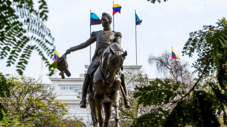 Simón Bolívar Becomes Peruvian Leader | Gale Blog: Library & Educator News | K12, Academic & Public